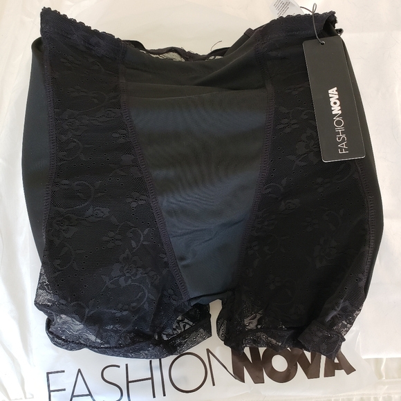 Fashion Nova | Intimates & Sleepwear | New Fashion Nova Padded Hips ...